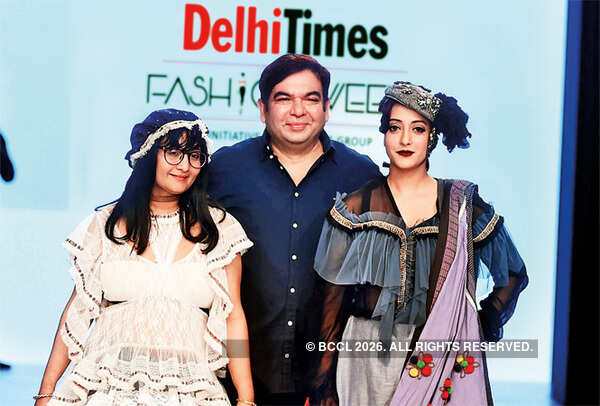 DTFW comes to a glam close - Times of India