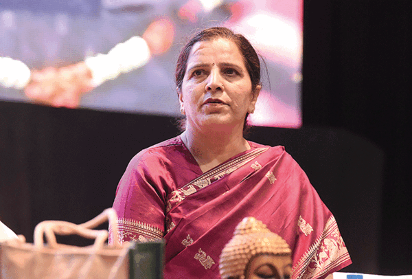 Vishal Bhardwaj: Whoever wants publicity, woh seedha films ko target ...