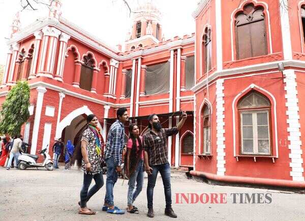 Mosque: On World Heritage Day… Let’s take a look at Indore’s heritage ...
