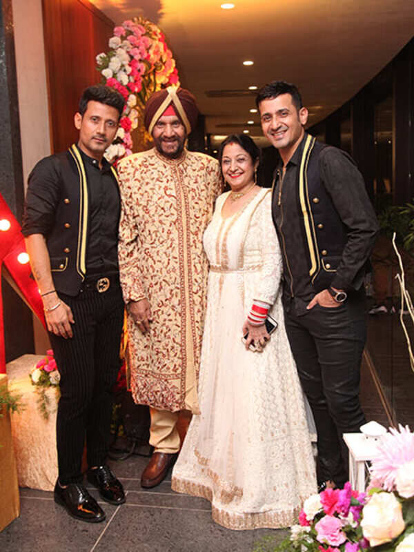 Meet Bros got their parents re-married on their golden anniversary ...