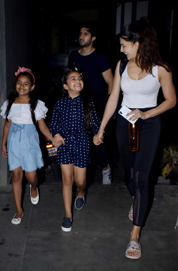 Jacqueline Fernandez gets snapped with her cute little fans; see photos ...