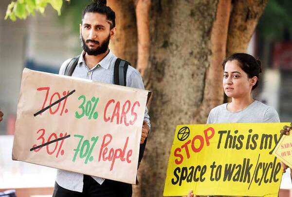 NCR students go on climate strike | Delhi News - Times of India