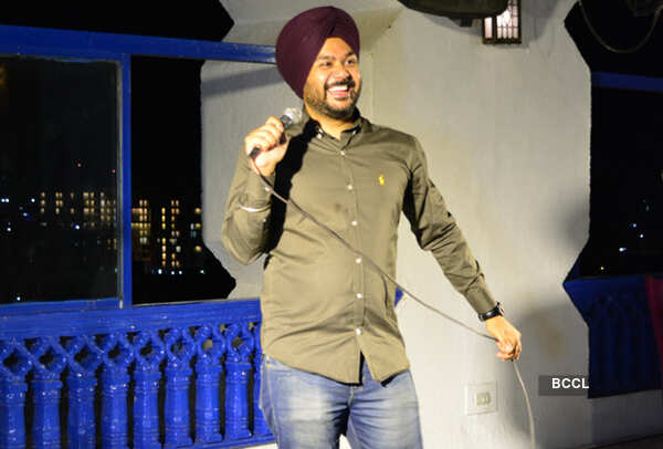 Stand-up comedian Parvinder Singh takes Jaipurites on a laughter ride ...