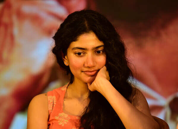 Suriya and Sai Pallavi cast a spell on Malayali fans | Events Movie ...