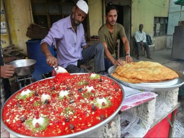 Shab E' Qadr: Mumbai: Muslims prepare to observe prayer vigil at Shab E ...