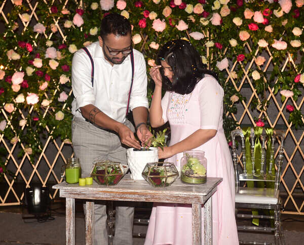 Sachin Warrier-Pooja wedding reception turn a fun-filled affair ...