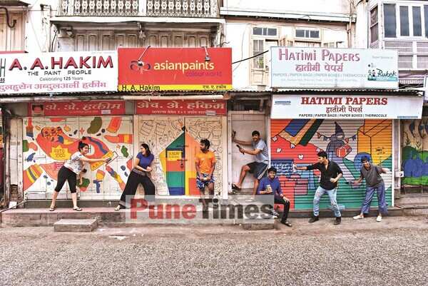 Bohri Ali’s shops in Pune pull down shutters... To reveal some funky ...