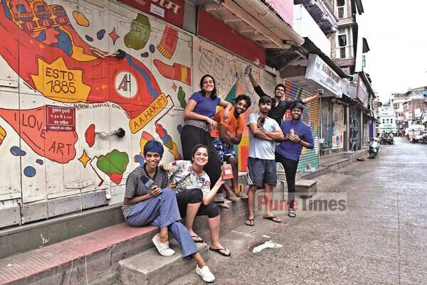 Bohri Ali’s shops in Pune pull down shutters... To reveal some funky ...