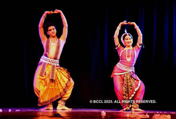A mesmerizing Indian classical Odissi dance performance won audience hearts in Jaipur | Events ...