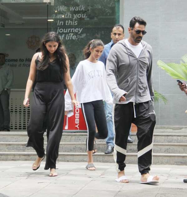 Arjun Rampal spotted outside hospital with daughters Myra and Mahikaa ...