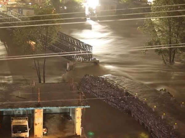 Rain causes extensive damage in Himachal, Chandigarh-Manali highway ...