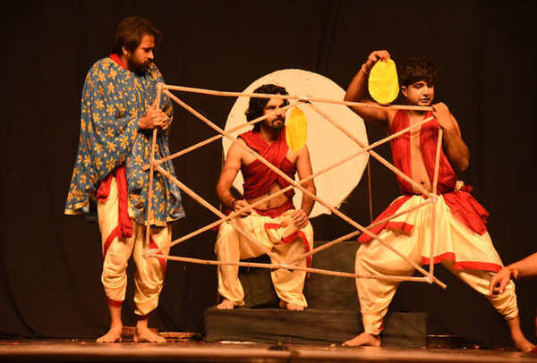 Play Solah Sanskaar depicts the ancient Indian tradition of 16 rites ...