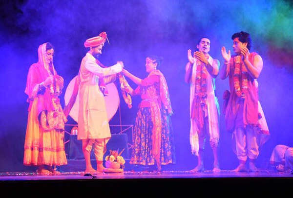 Play Solah Sanskaar depicts the ancient Indian tradition of 16 rites ...