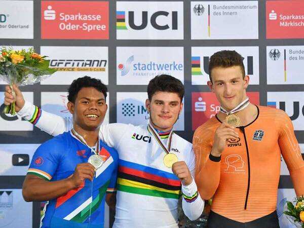 Junior Track World Championships: Coach RK Sharma's 'Chak de'-style ...