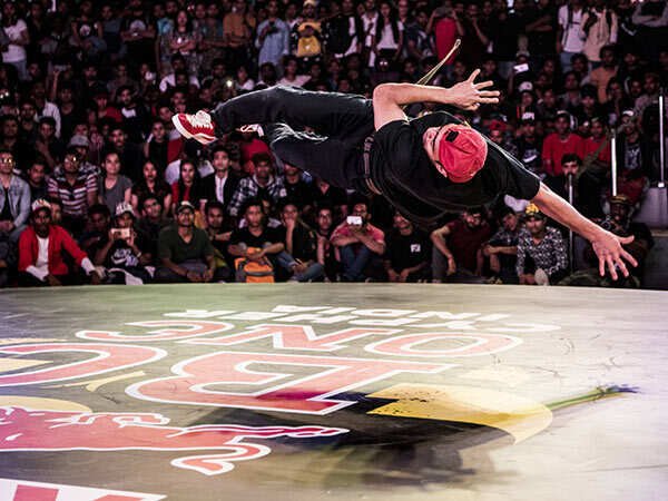 Mumbai boy becomes the first Indian to enter B-boying world ...