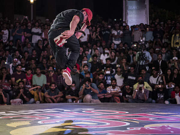 Mumbai boy becomes the first Indian to enter B-boying world ...