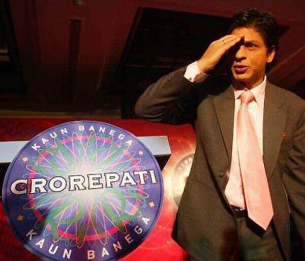 Big B's shoes too big for me: SRK | Hindi Movie News - Times of India