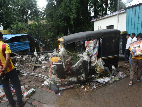 Rains In Pune: How Pune went under water, vehicles washed away in floods | Pune News - Times of ...