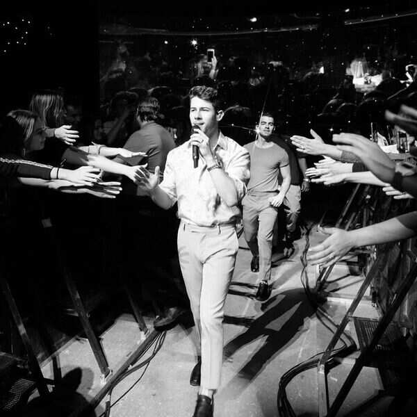 Nick Jonas shares glimpses of his performance in Salt Lake City ...