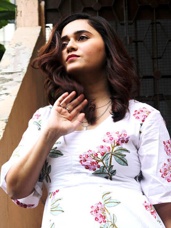 Priya Saraiya: Working with a singer like Arijit was amazing | Hindi ...