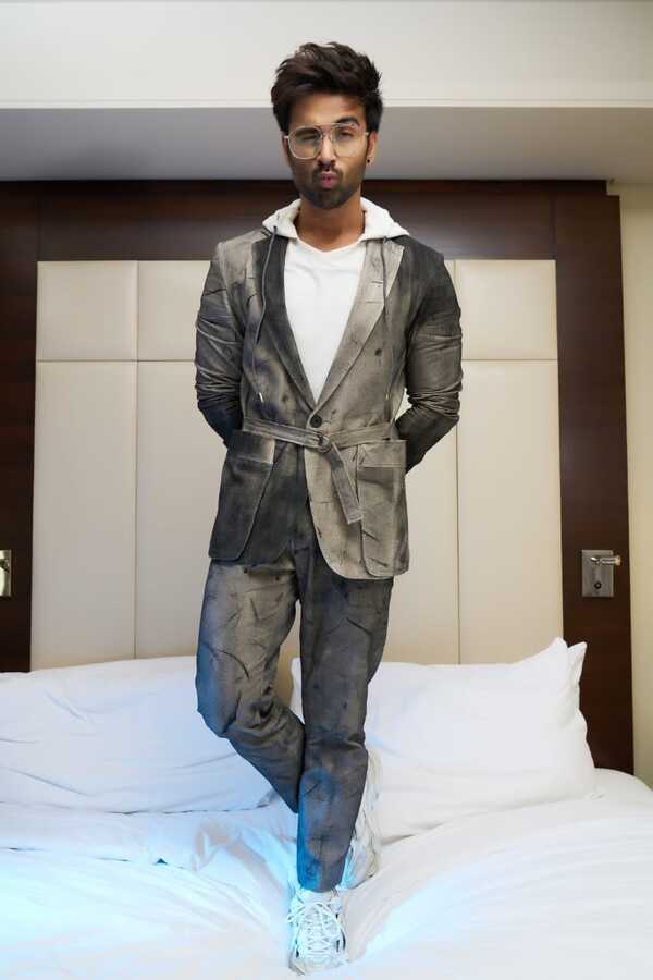 7 times Pulkit Samrat turned his fashion meter a notch up | Hindi Movie ...