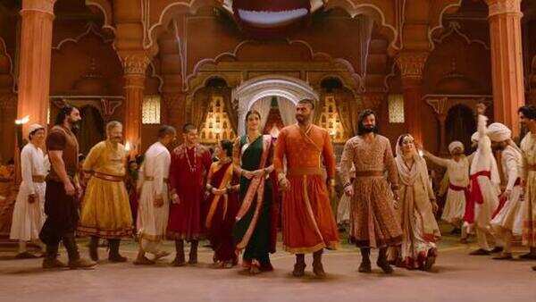 Ganu | Song - Shwas Ha Reshmi