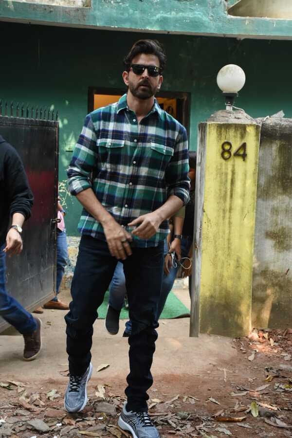 Hrithik Roshan’s causal avatar has left us all drooling – see pictures ...