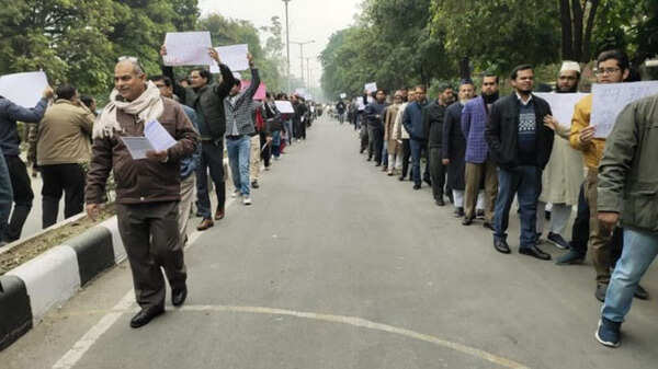 UP: AMU teachers take out protest march on campus | Agra News - Times ...