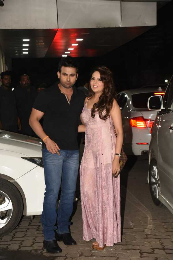 Photos: Salman Khan, Riteish Deshmukh, Suniel Shetty and other Bollywood celebs attend Sohail ...