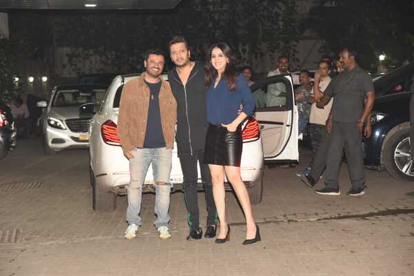 Photos: Salman Khan, Riteish Deshmukh, Suniel Shetty and other Bollywood celebs attend Sohail ...