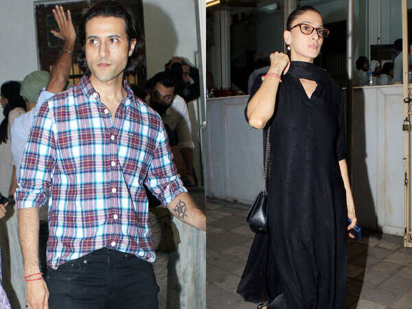 Kushal Punjabi prayer meet: Wife Audrey Dolhen, Karanvir Bohra, Chetan ...