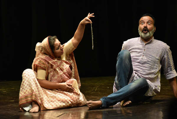 Humorous and satirical drama 'Pajeb' in Jaipur | Events Movie News ...