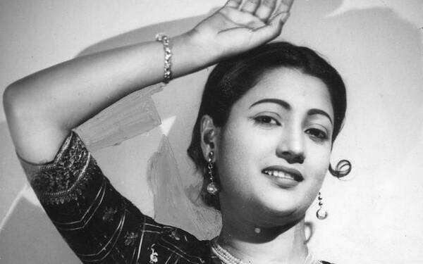 Remembering SUCHITRA SEN, Bengal’s QUEEN of HEARTS! | Bengali Movie ...