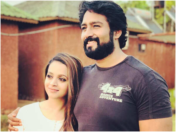 Bhavana celebrates second wedding anniversary with Naveen | Malayalam ...