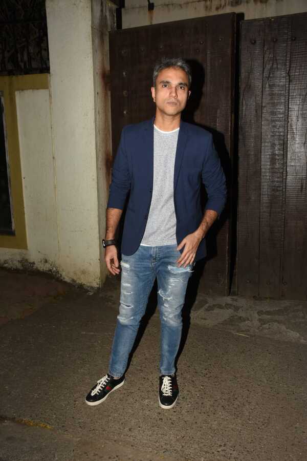 Photos: Akshay Kumar, R Madhavan, Raveena Tandon and other Bollywood ...