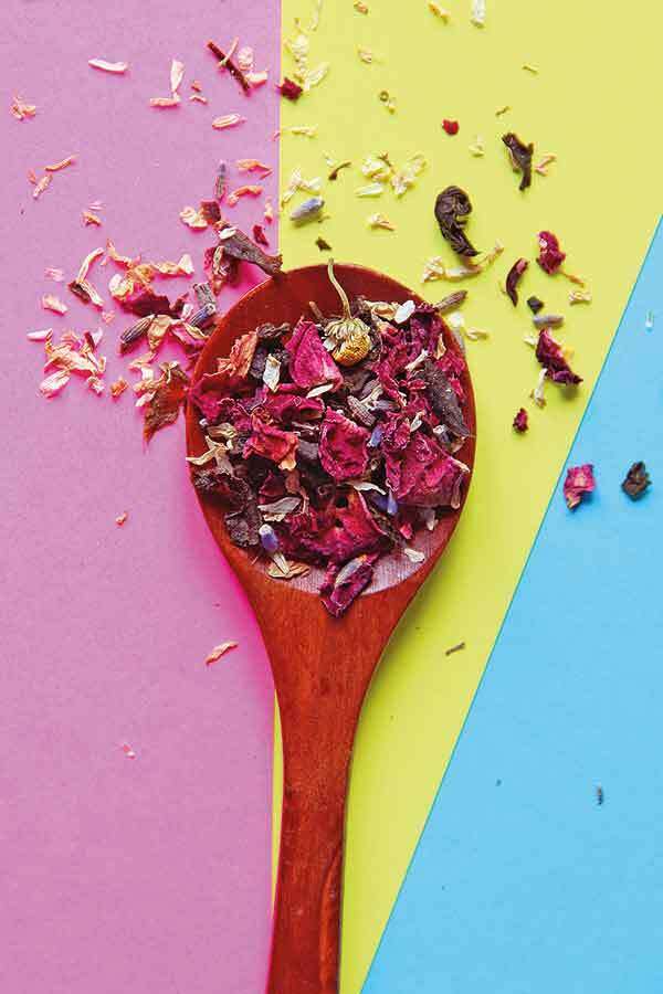 #ValentinesDay: How about cooking with roses? - The Times of India