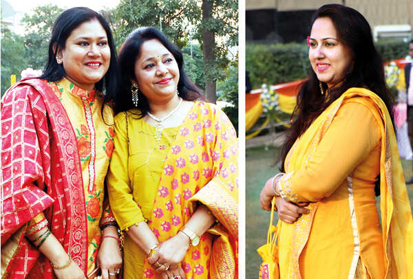 Banarasis gear up for Holi at this do | Events Movie News - Times of India