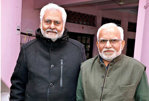 A play with anti-war message staged in Lucknow | Hindi Movie News ...