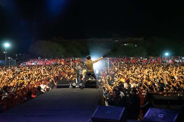 I don’t know why there is a fixation with remixes: KK | Hindi Movie ...