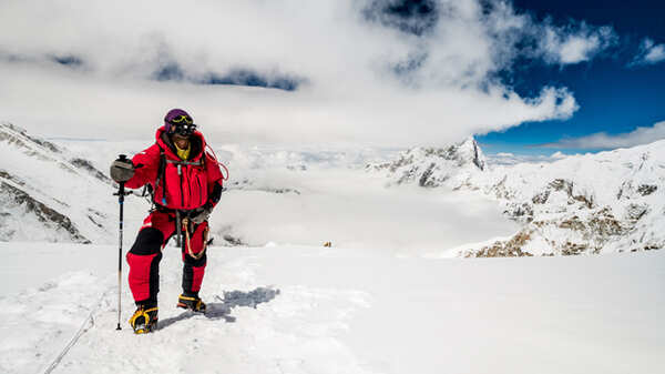 Arjun Vajpai goes up and down 20-floor building 162 times to celebrate ...