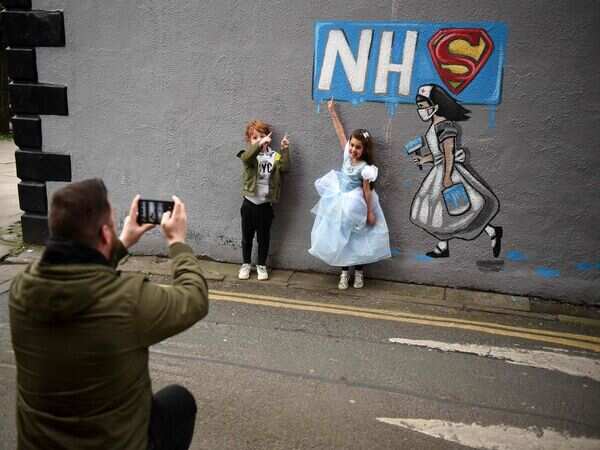 Graffiti murals spread the message of safety and hope amid pandemic ...