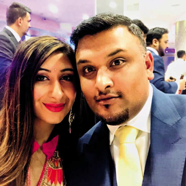 NRG couple converts their UK eatery into community kitchen | Ahmedabad ...