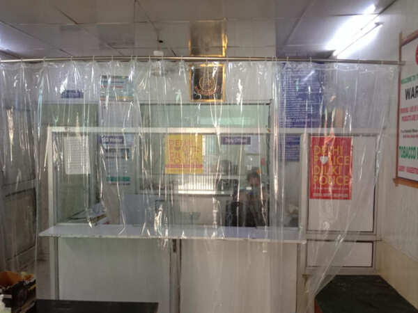 Partition screen at police station to ensure social distancing | Delhi ...