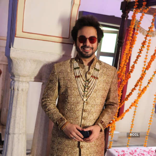 Manish Goplani shoots for a music video in the Pink City - Times of India
