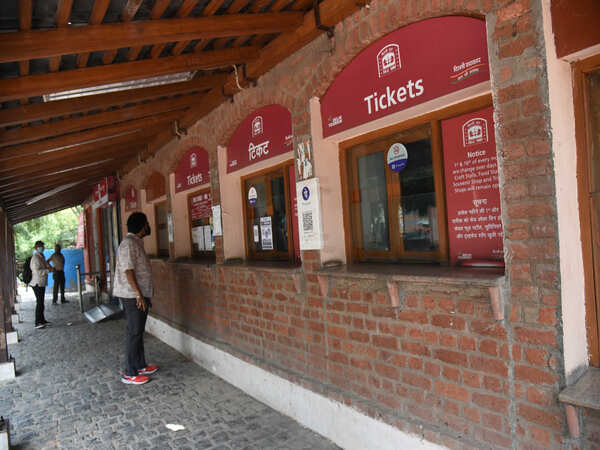 Despite reopening on July 4, lack of vendors keeps footfall at Dilli ...