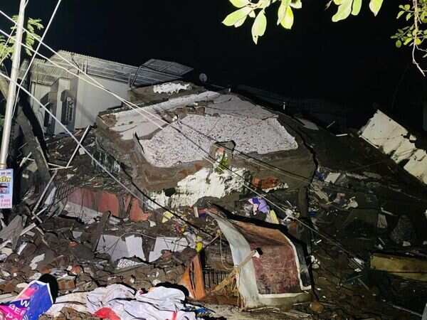 Nalasopara Building Collapse: Four-storey building collapses in ...