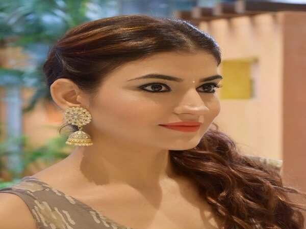 #SuicidePreventionDay: Subuhi Joshi: Be kind to others, it doesn’t cost ...