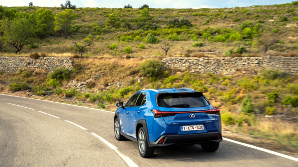 Lexus UX 300e Launch: Lexus’ first electric SUV UX300e promises 300 km ...