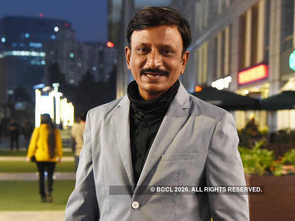 #CoronaTimes: Maintaining precautions, actors, filmmakers attend open ...