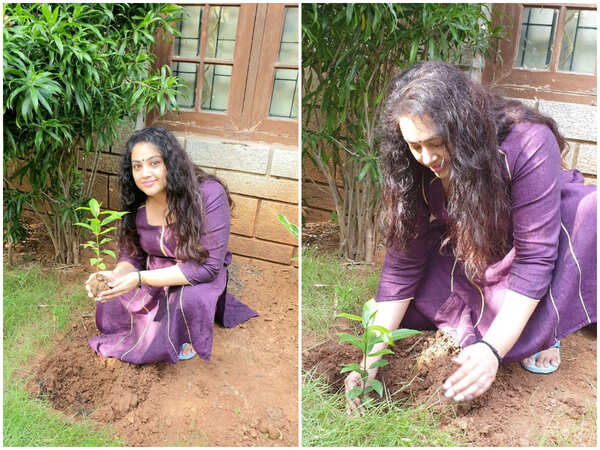 Annaatthe actress Meena takes up the Green India Challenge | Tamil ...